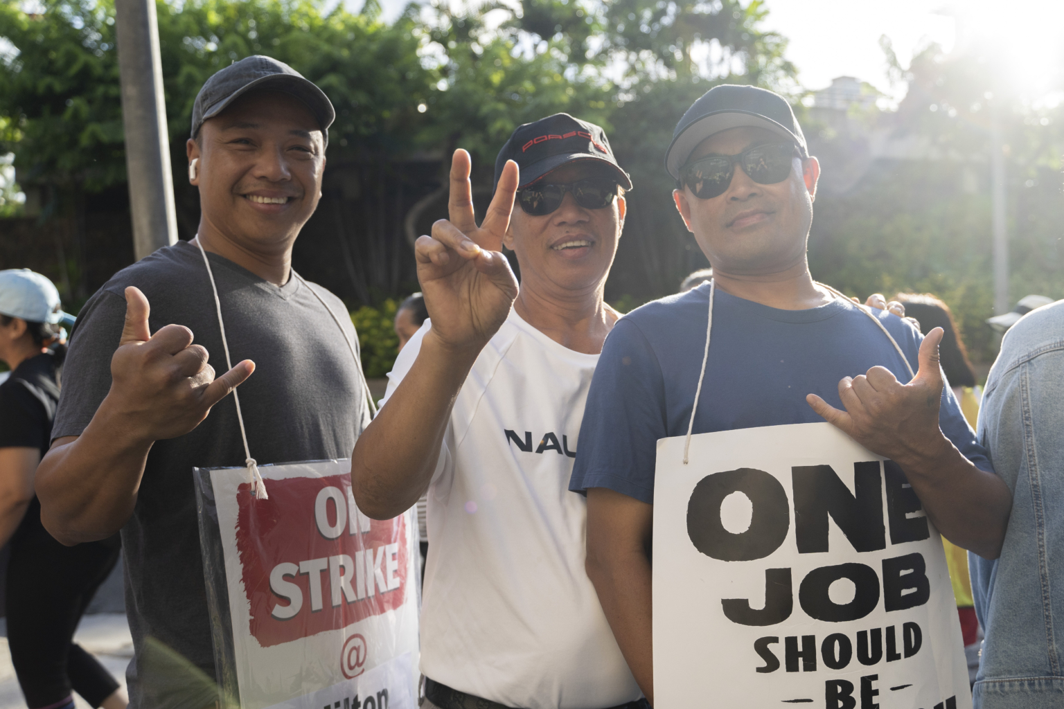 Hilton Hawaiian Village workers ratify contract, ending 40-day strike ...